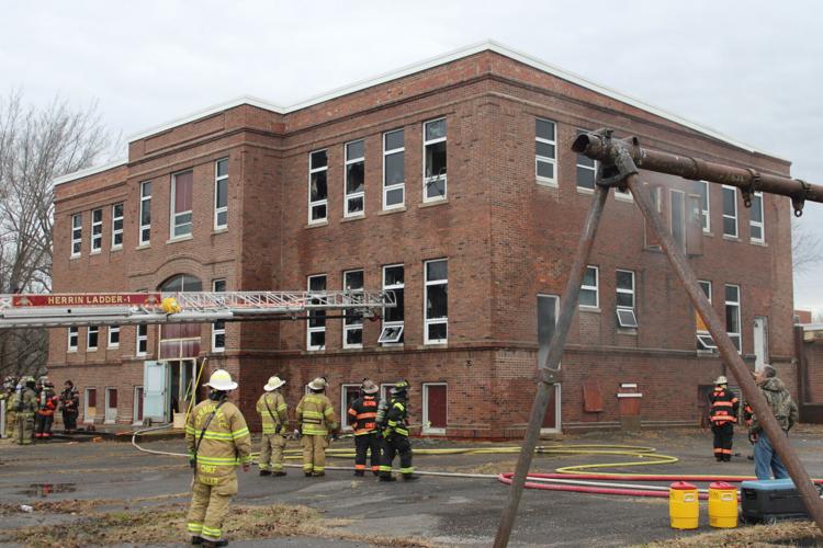 Crews respond to fire at abandoned school building in Herrin | News ...