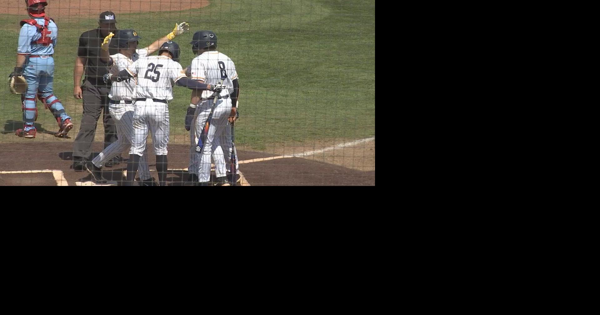 Murray State baseball uses hot hitting to take series versus UIC ...