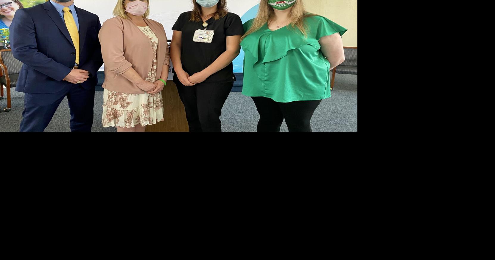 Organ donor's loved ones look on as SIH Herrin Hospital receives Gift ...