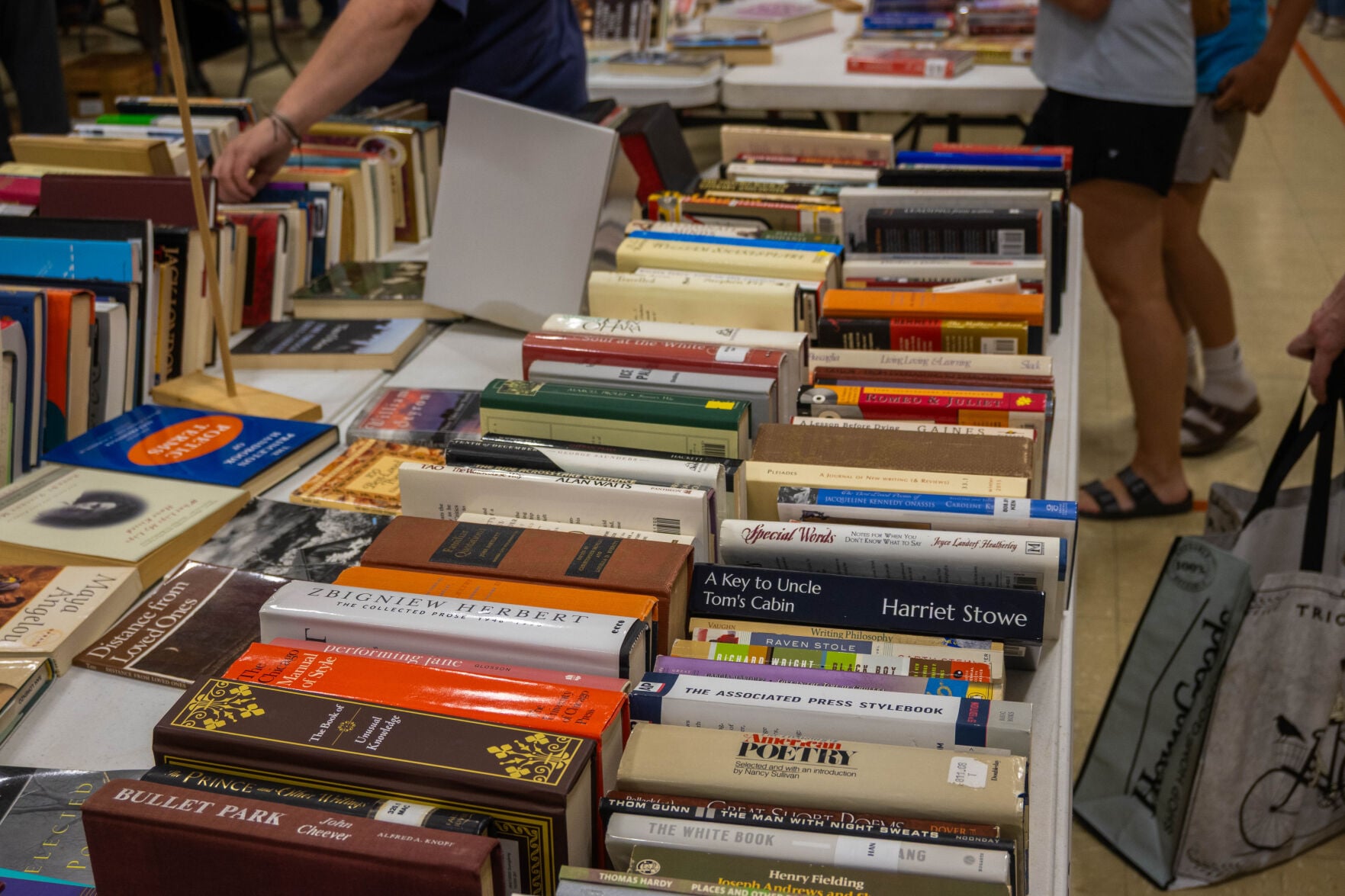 Friends of the Library hosts summer book sale | News | WPSD Local 6