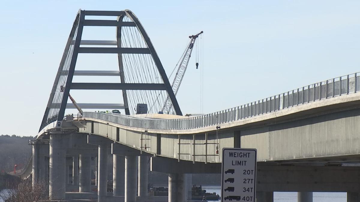 Drivers look forward to new Lake Barkley Bridge opening Monday | News ...
