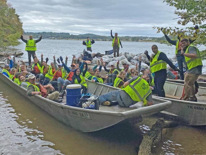 Volunteers pull nearly 20,000 pounds of trash out of Tennessee River in ...
