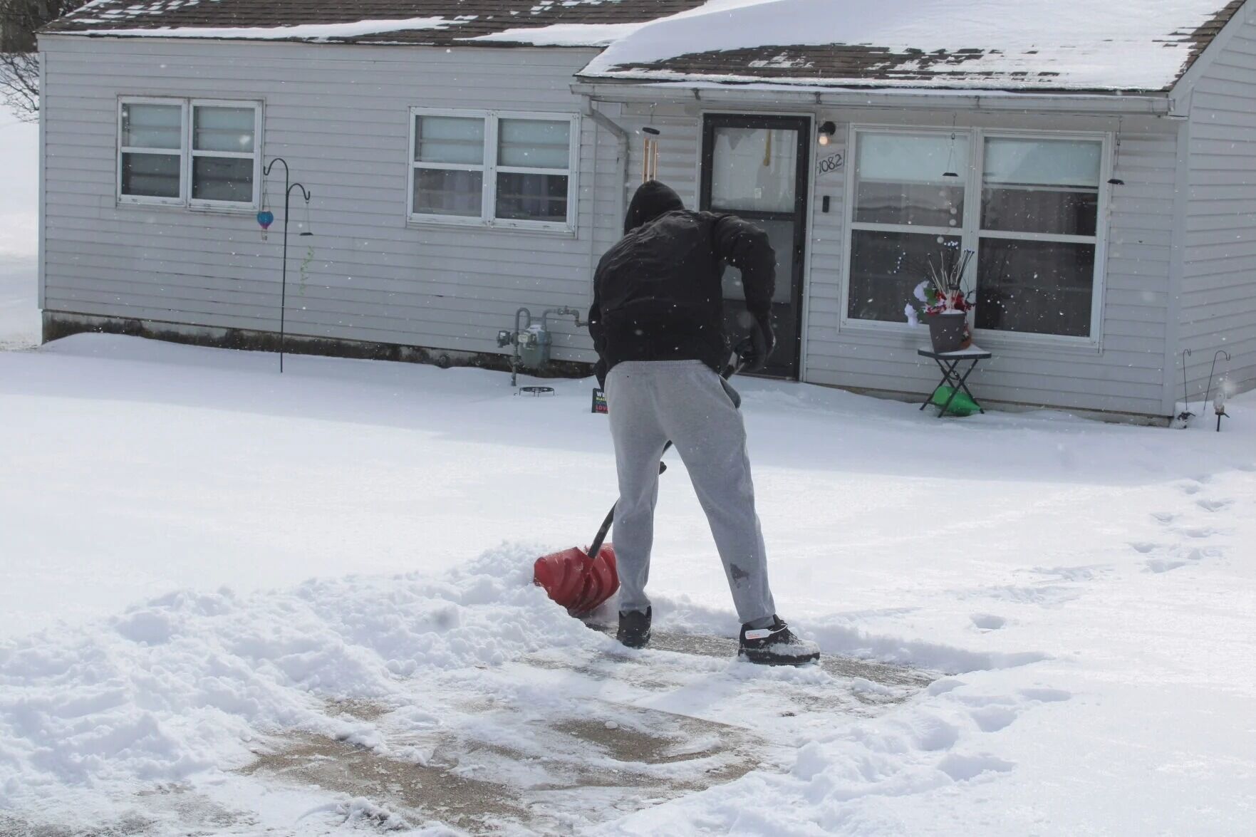 Medical director warns of risks with winter outdoor exposure | Health ...