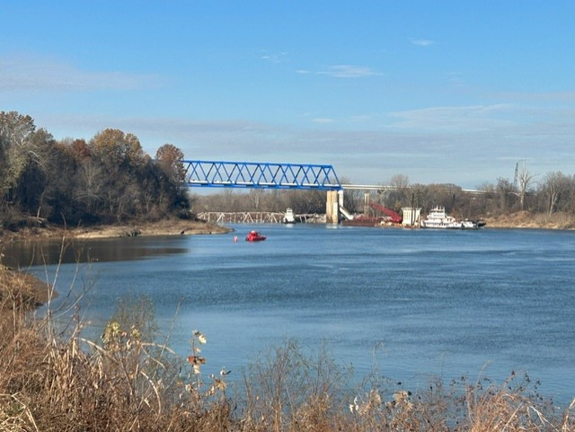 The Old Smithland Bridge has fallen, but the work in the river ...