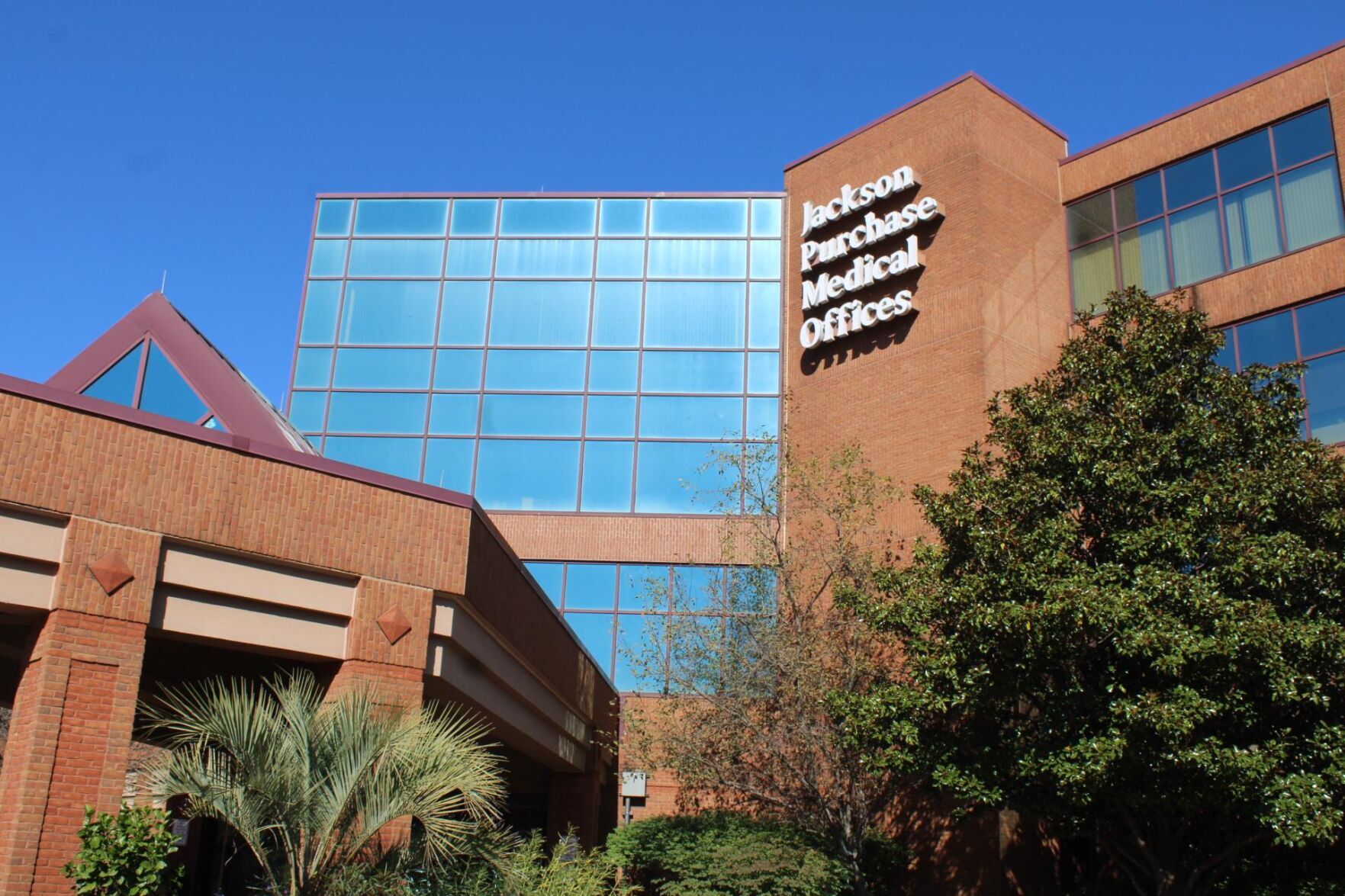 ‘We’re here for you:’ Mayfield hospital opens new medical detox center ...