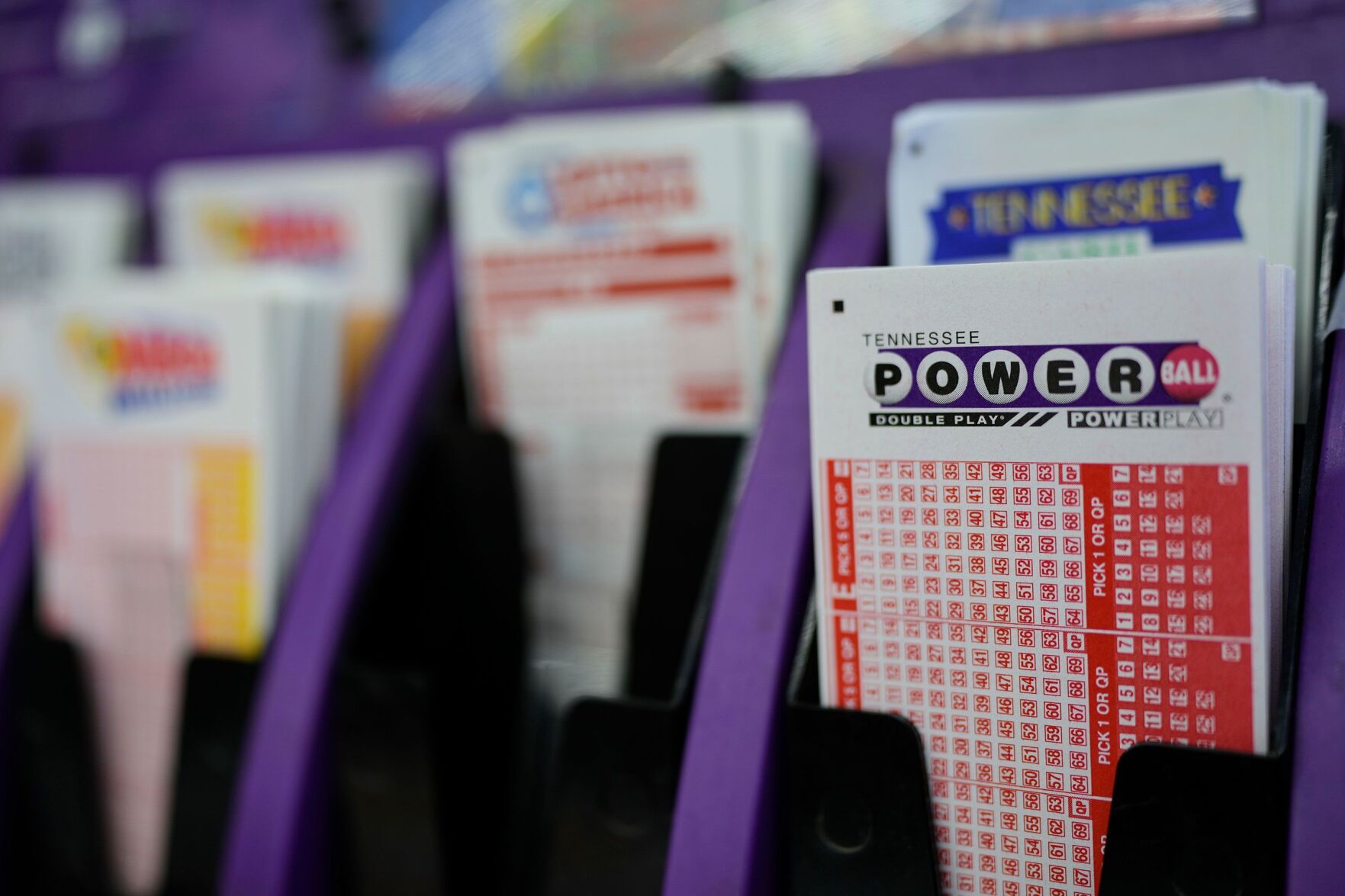 Saturday’s Powerball drawing could bring someone a $1.5 billion holiday ...