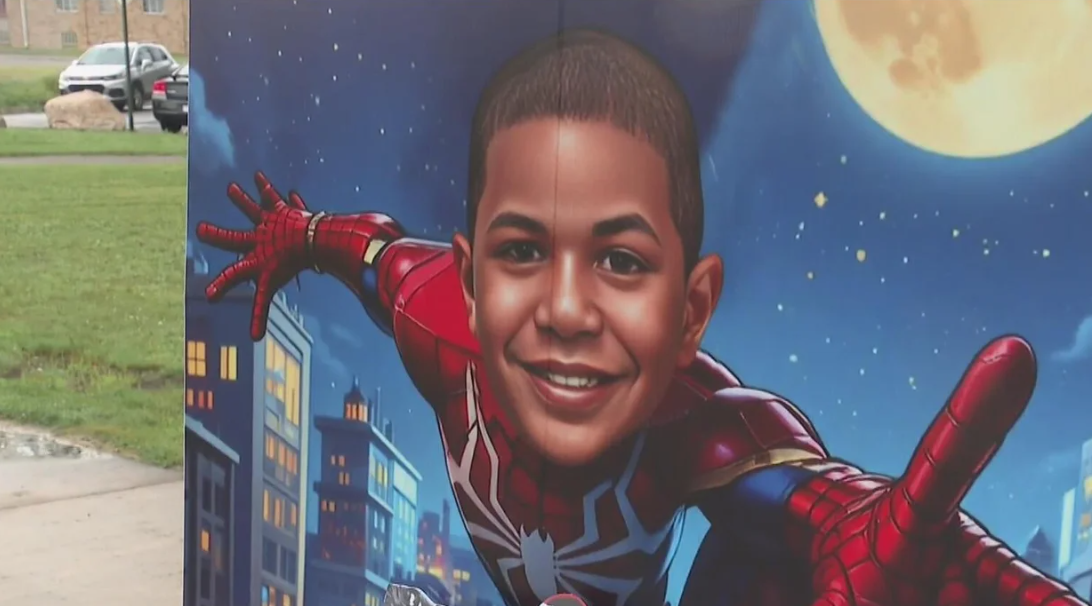 Mother of boy killed at Detroit's Skinner Playfield holds tribute at ...