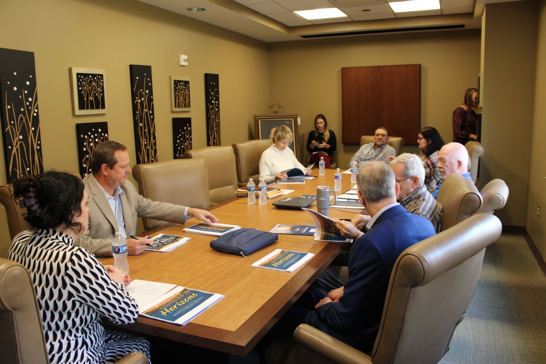 Hospital tables sale discussion, announces new CEO | News | WPSD Local 6