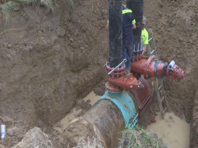 Water district installs bypass pipes after rupture caused shortage ...