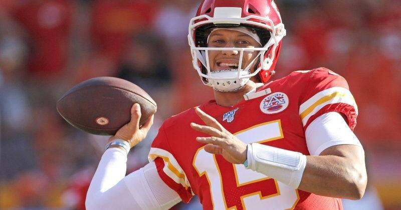 Chiefs QB Patrick Mahomes' arm angles causing defenses fits | Sports ...