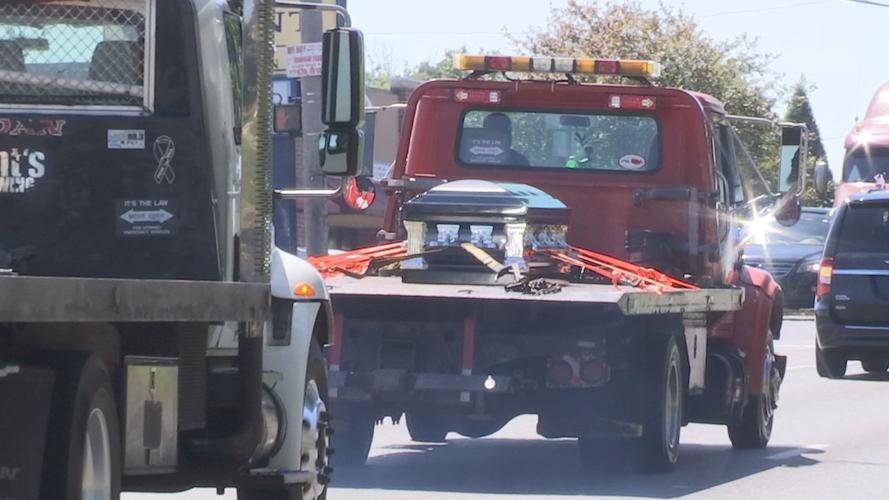Tow truck funeral procession given for local driver | News | WPSD Local 6