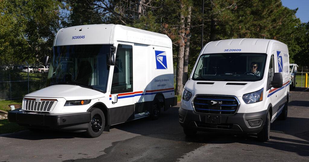Mail carriers reach tentative contract with USPS that includes pay ...