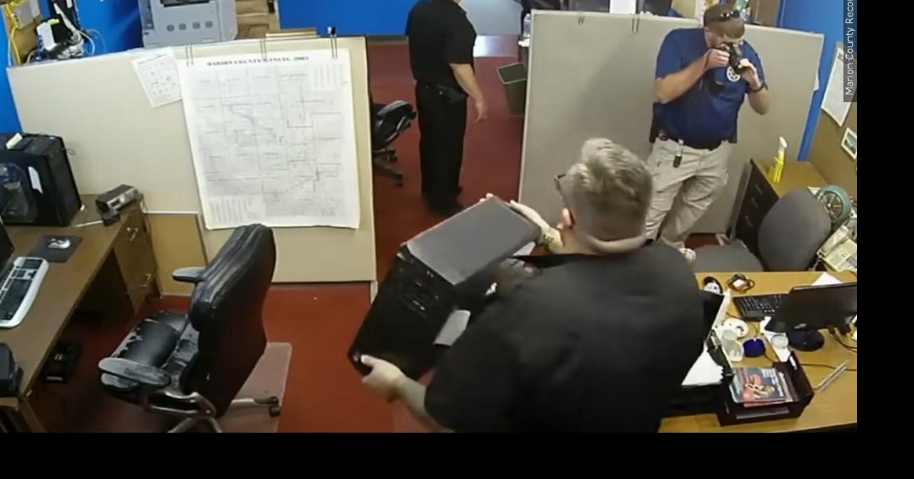 Items seized in a police raid at the Marion County Record newspaper in ...