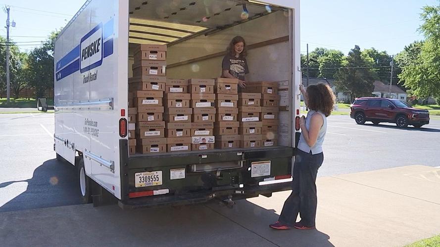 Volunteers prepare for Friends of McCracken County Library Summer Book ...