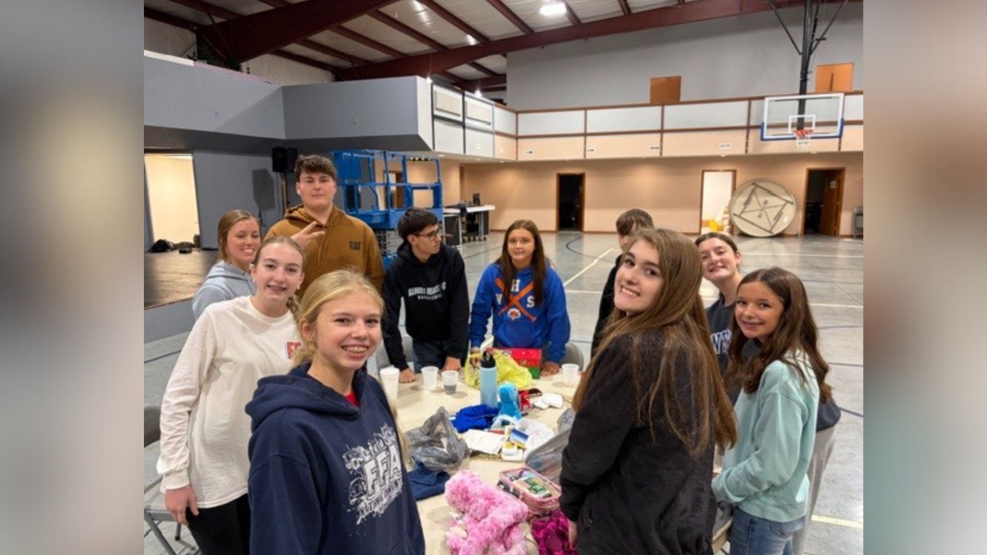 Vienna Youth for Christ students prepare Operation Christmas Child ...