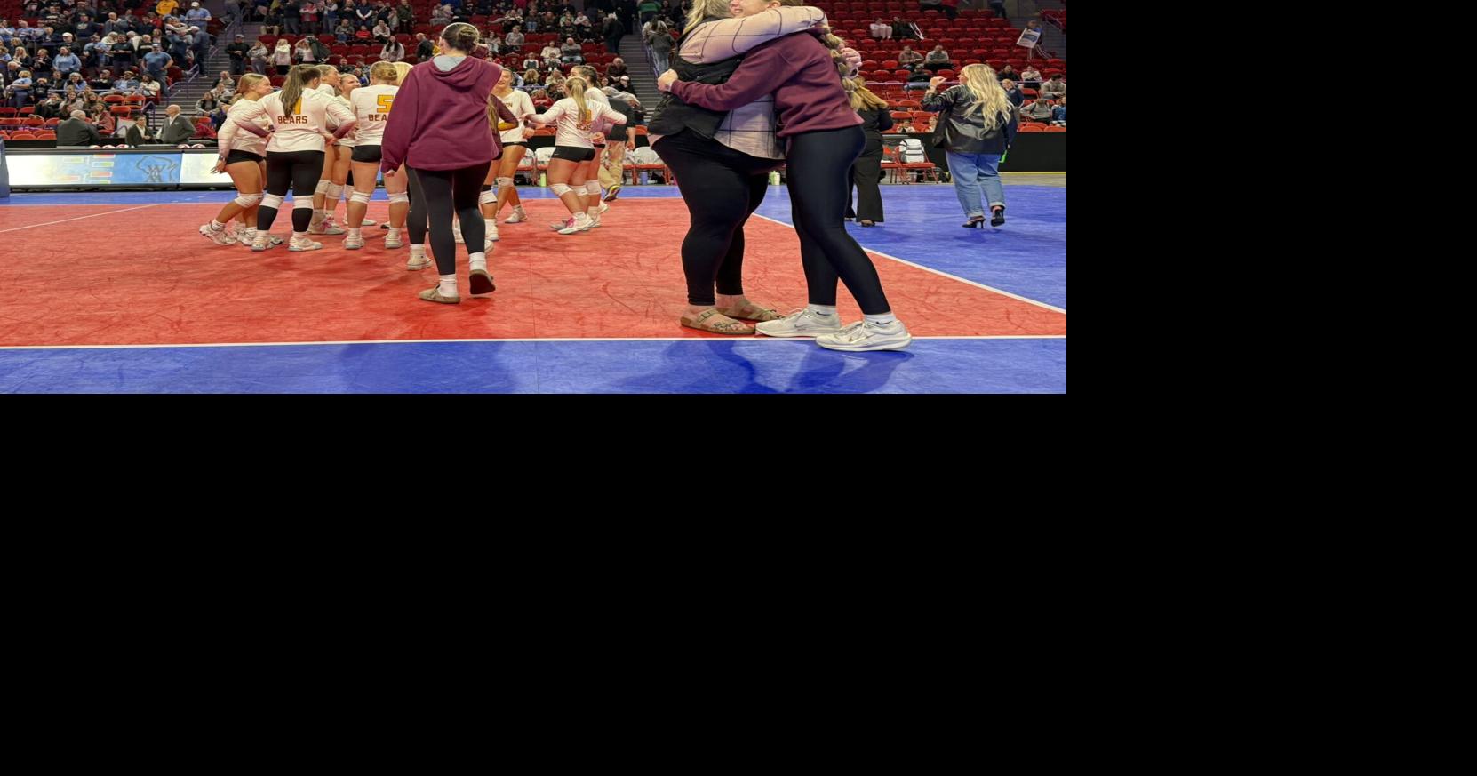 Barron volleyball wins D3 championship | Prep Sports | wqow.com