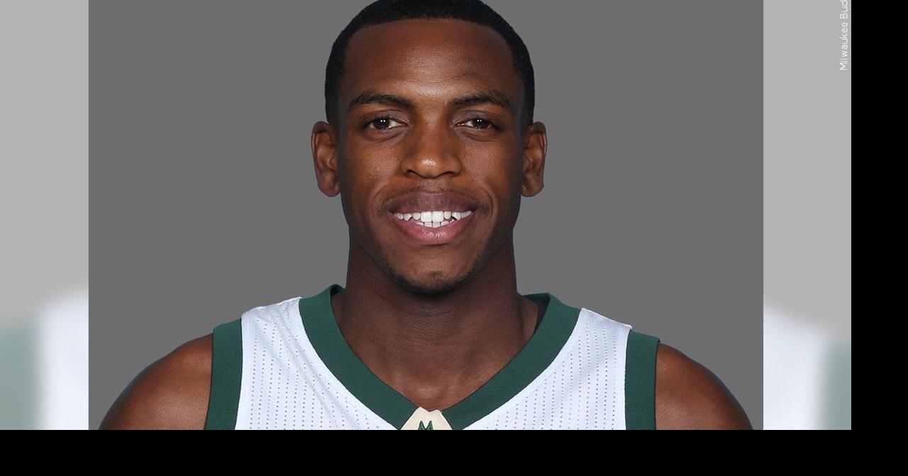 Report: Khris Middleton re-signs with Bucks on 3-year deal | Sports ...