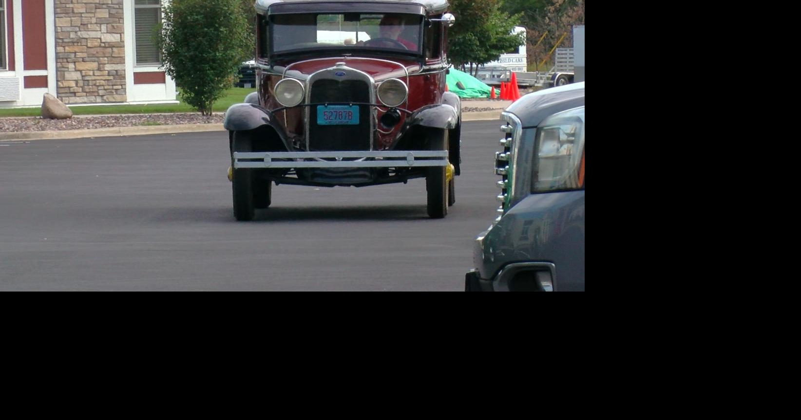 Chippewa Valley Model A Club holds parade for senior living facility ...