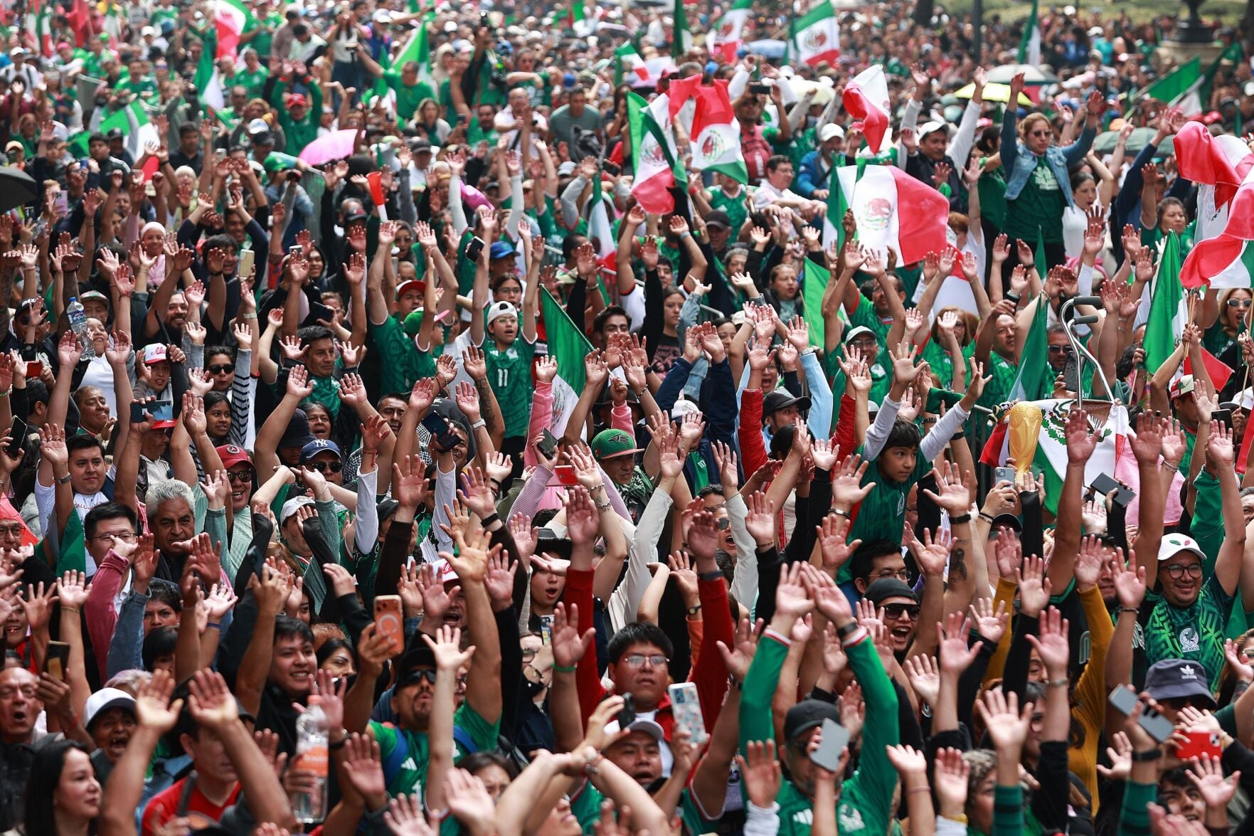 From ‘The Wave’ to ‘Ole, Ole, Ole’: Mexico’s World Cup soccer ...