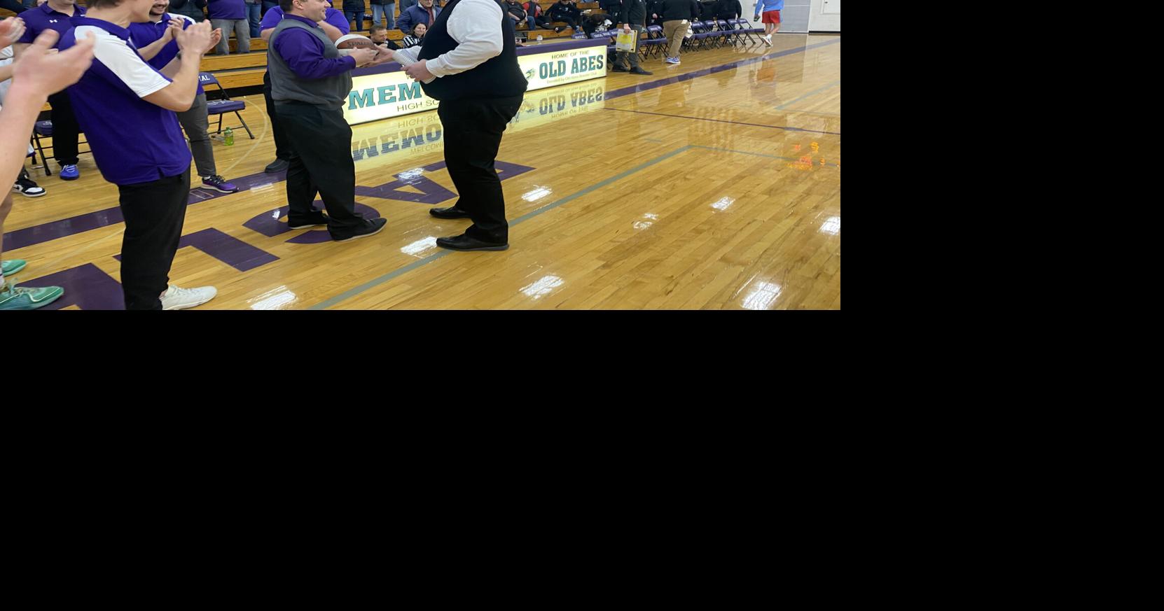 Brieske reaches 100 wins with Memorial basketball | Prep Sports | wqow.com