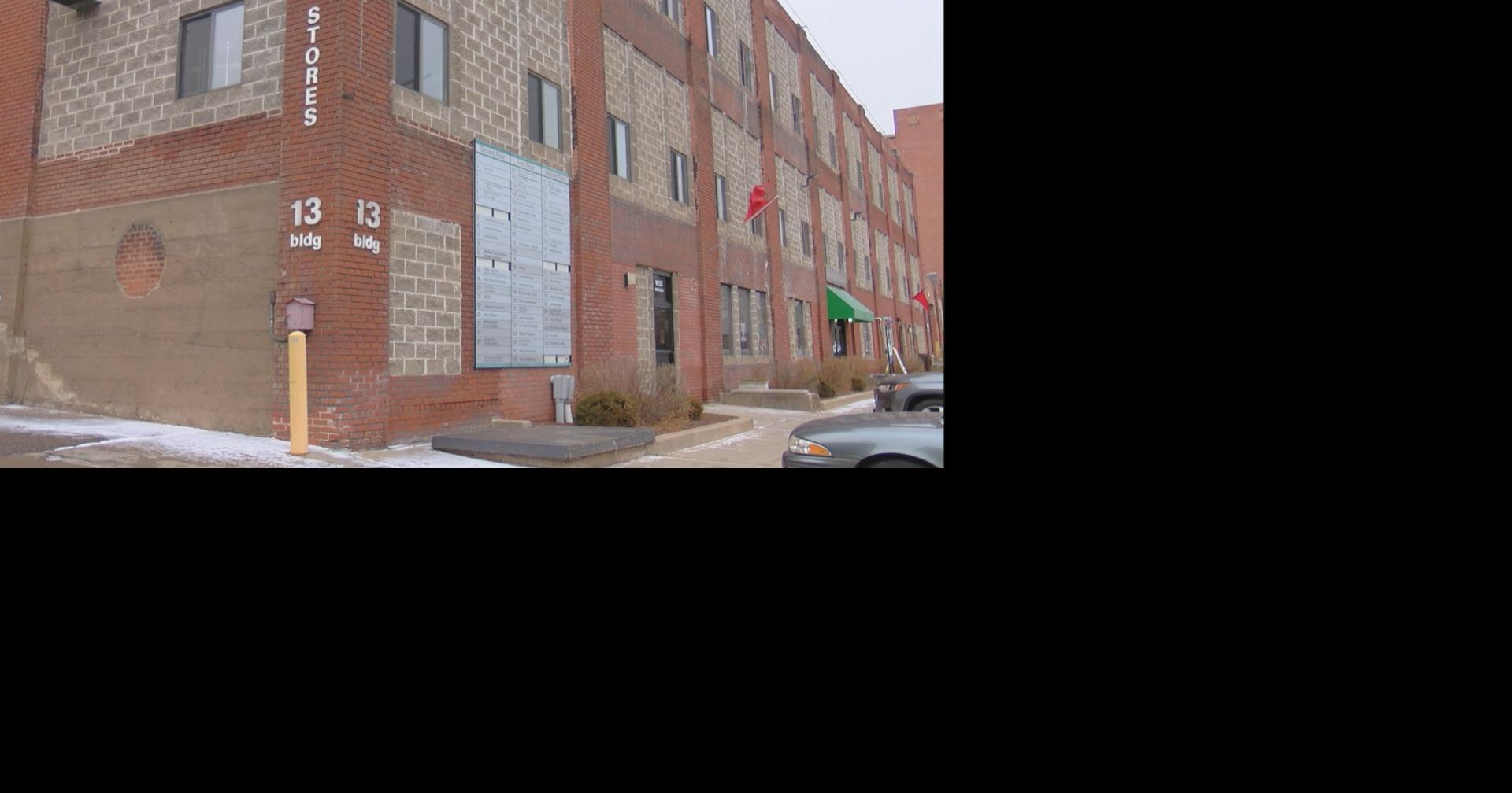Banbury Place set for annual Holiday Market | Eye On Eau Claire | wqow.com