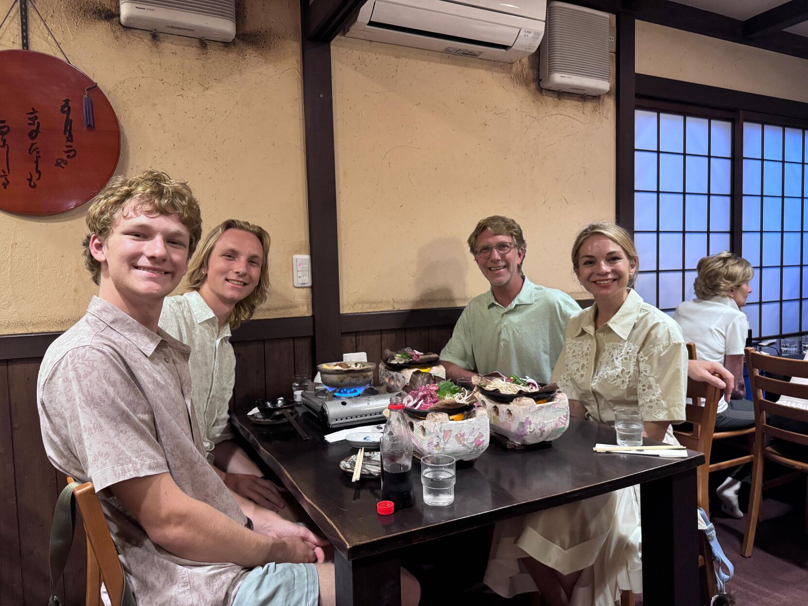 Japanese citizens join in arduous search for a missing American who ...