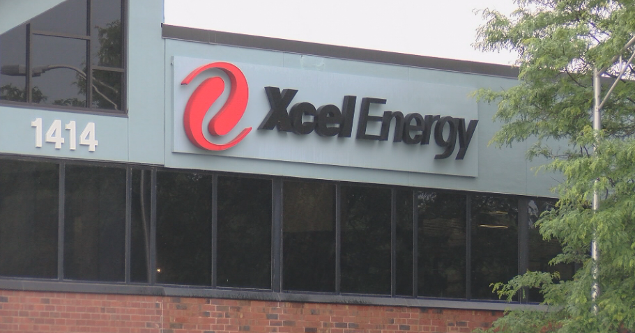 Hundreds of Xcel field workers continue to restore power after severe ...