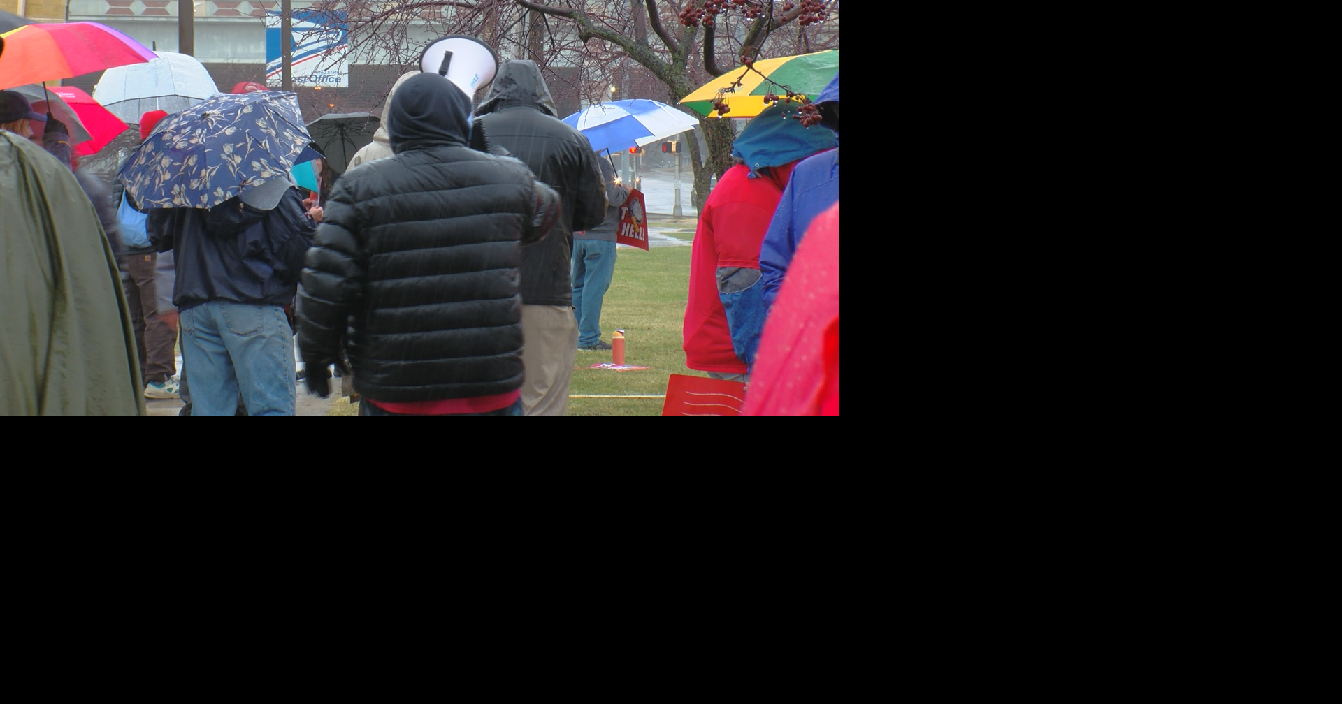 Protesters gather over threats of privatization to USPS | News | wqow.com