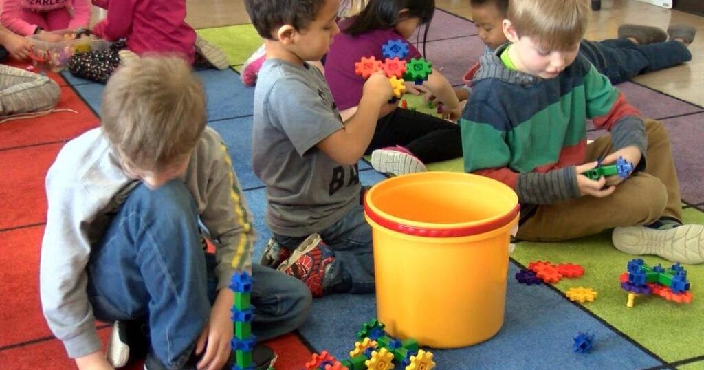 Eau Claire schools keeping kids inside at recess during bitter cold ...