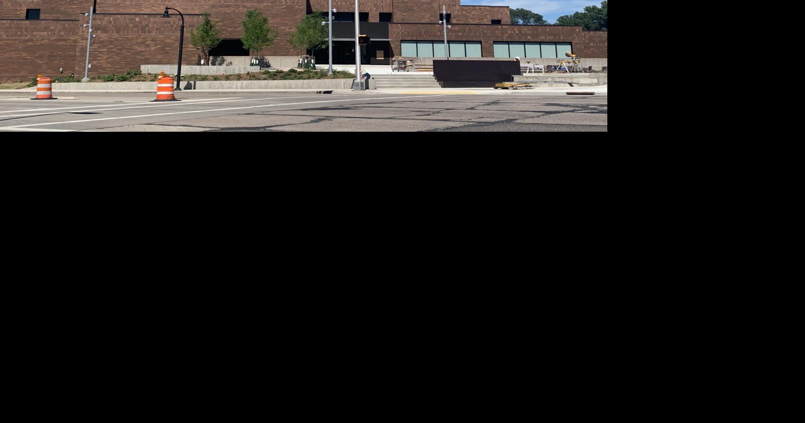 Last week to check out library books ahead of L.E. Phillips Memorial ...