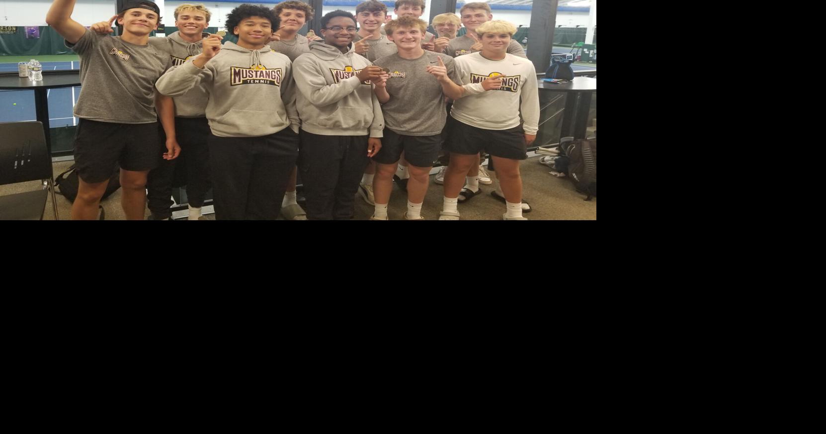Back-to-back! Menomonie tennis repeats as Big Rivers Conference ...