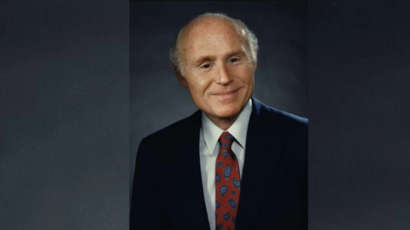'He celebrated the students': Local retired teacher remembers Herb Kohl ...