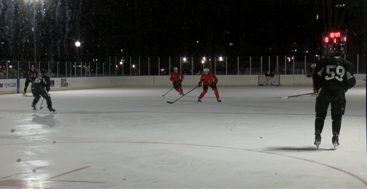 IceHogs return to Belvidere's Riverside Ice Arena for outdoor practice ...
