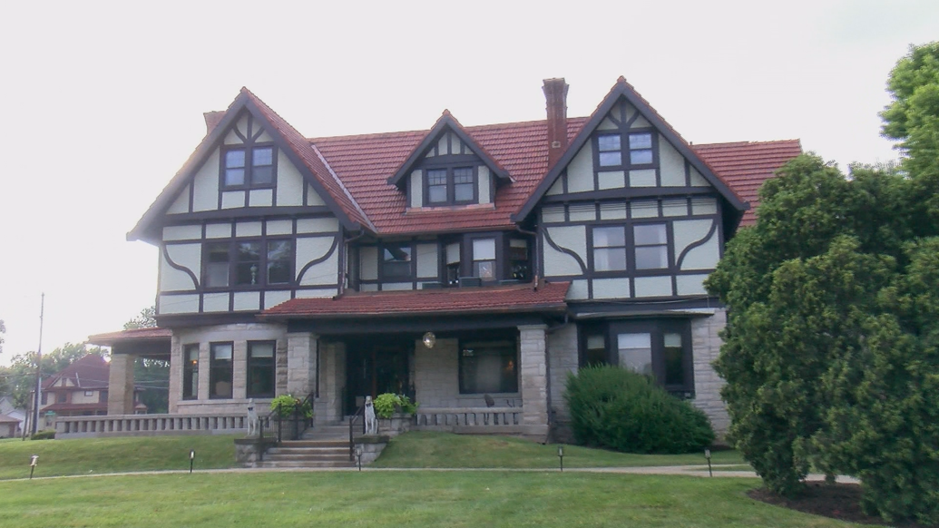 The Funderburg House: A look inside the historic home of Belvidere ...