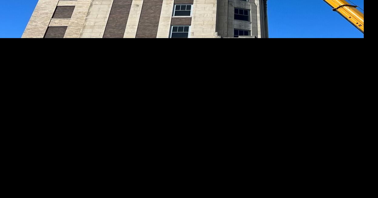 Spire reinstalled to the Iconic Energy building in downtown Rockford ...
