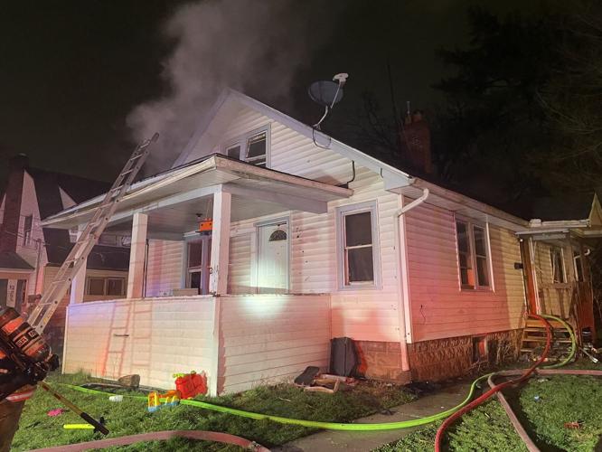 Crews respond to heavy fire in Rockford | Top Stories | wrex.com
