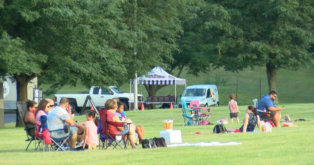 Belvidere Park District hosts first Drive-in Movie Night at Sundstrand ...