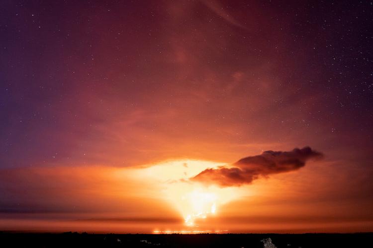 Hawaii's Mauna Loa volcano eruption may end soon after producing dazzling lava displays ...