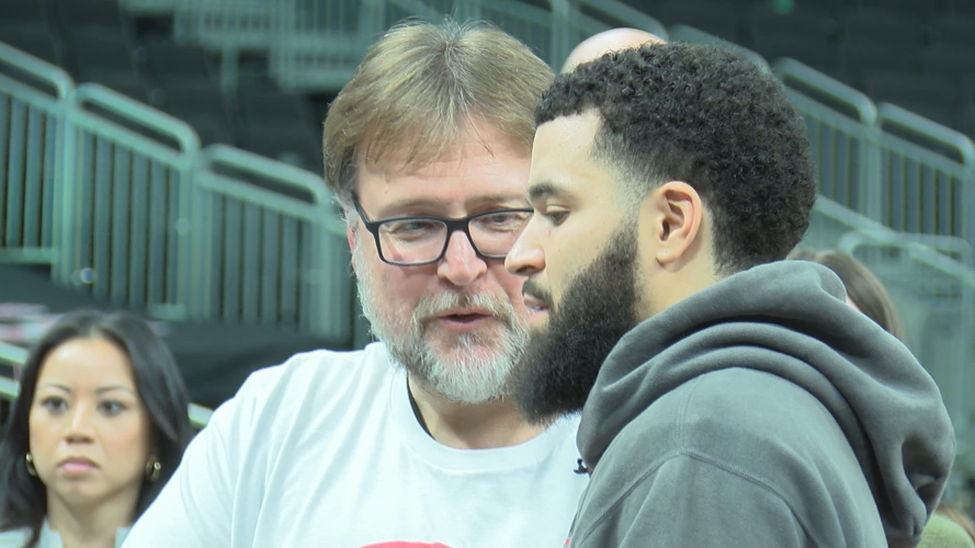 'I want to be just like Fred:' Rockford students see Fred VanVleet play ...