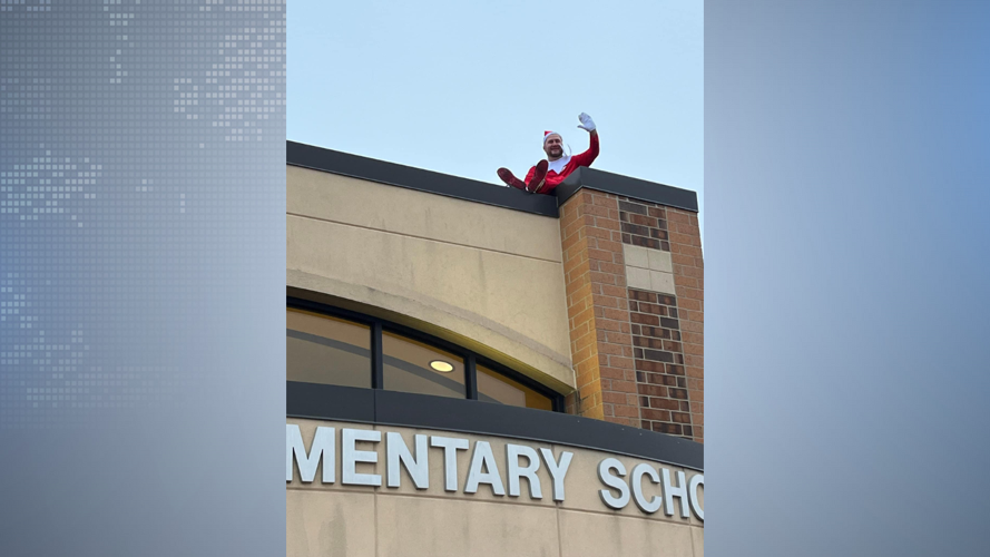 'Huels on a School': Oregon Elementary School Principal greets students ...