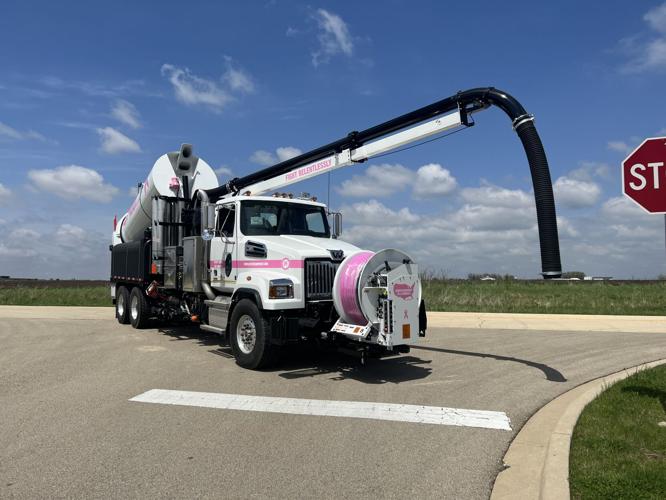 Pink sewer trucks in Dixon promote breast cancer awareness | | wrex.com
