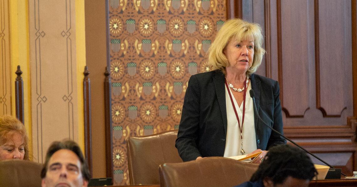 Bill establishes commission to increase communication on public health issues | Illinois | wrex.com