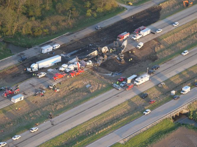Photos: Illinois State Police, I-55 Crash | | wrex.com