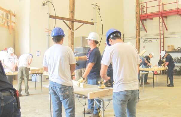 ComEd training program helps community, teens learn trade skills ...