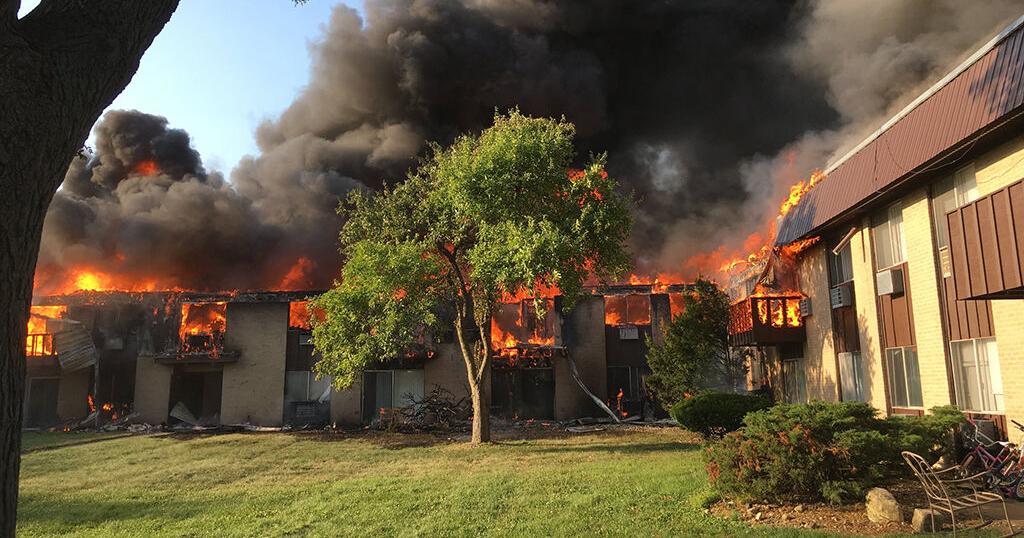 Massive fire displaces families in Sycamore | News | wrex.com