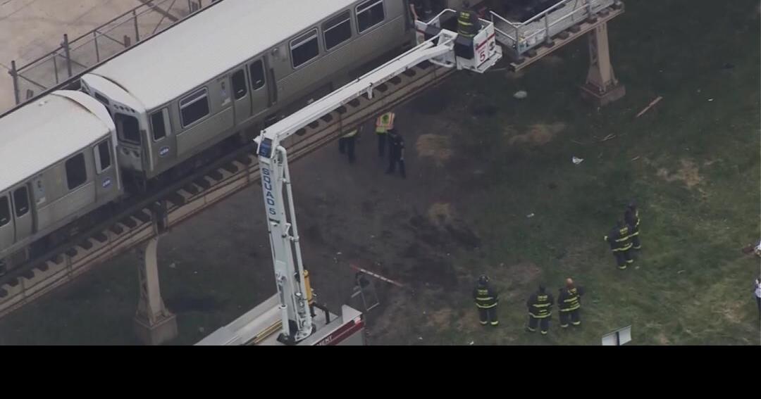 Chicago train derailment causes major delays, at least one person hurt ...