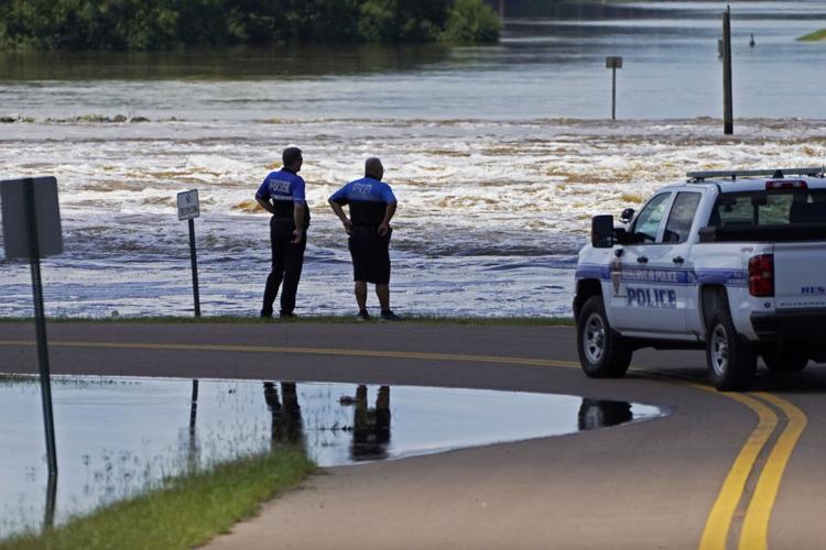 Flooding in Jackson, Mississippi, remains, but city officials are ...
