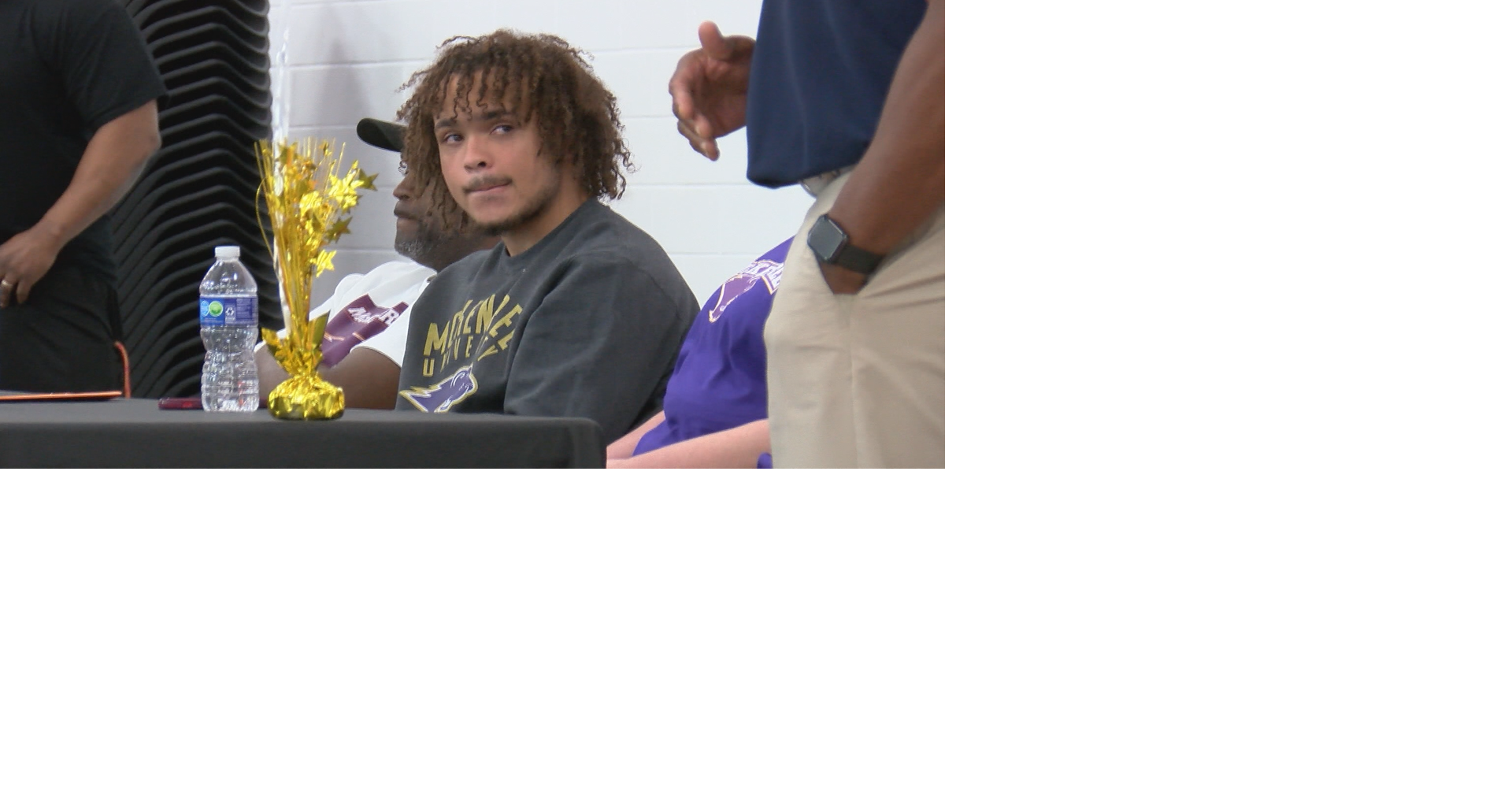 Freeport's Macon Signs With McKendree Football | Top Stories | wrex.com