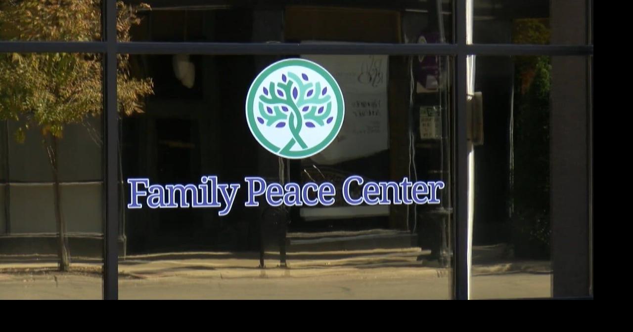 Sorensen visits Rockford Family Peace Center to advocate for victims ...
