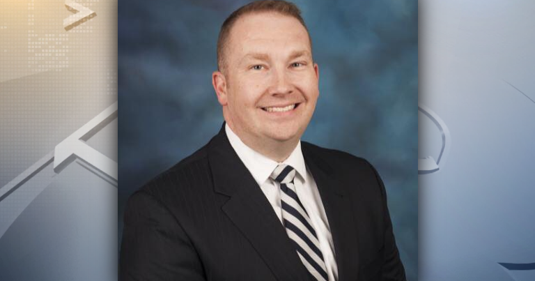 Illinois State Sen. Scott Bennett laid to rest | News | wrex.com